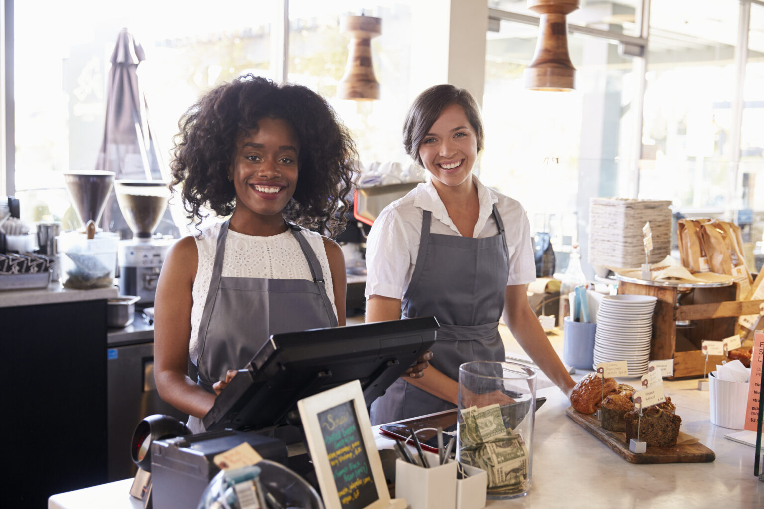 9 Ways Small Businesses Can Improve Their Employee Experience - ELH ...